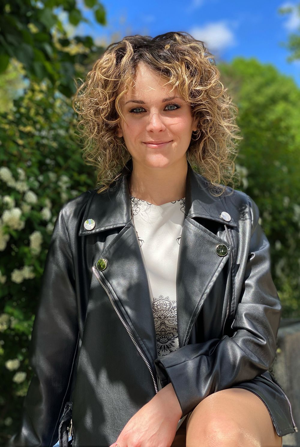 ID 102198 - Alina from Cherkasy (Ukraine), 35 years old, dyed, blue eyes