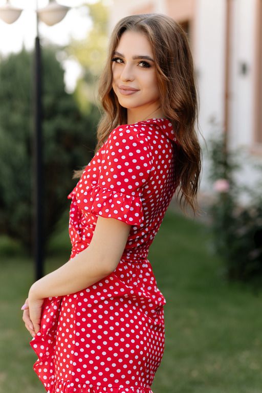 ID 104004 - Marina from (Ukraine), 22 years old, brown, brown eyes