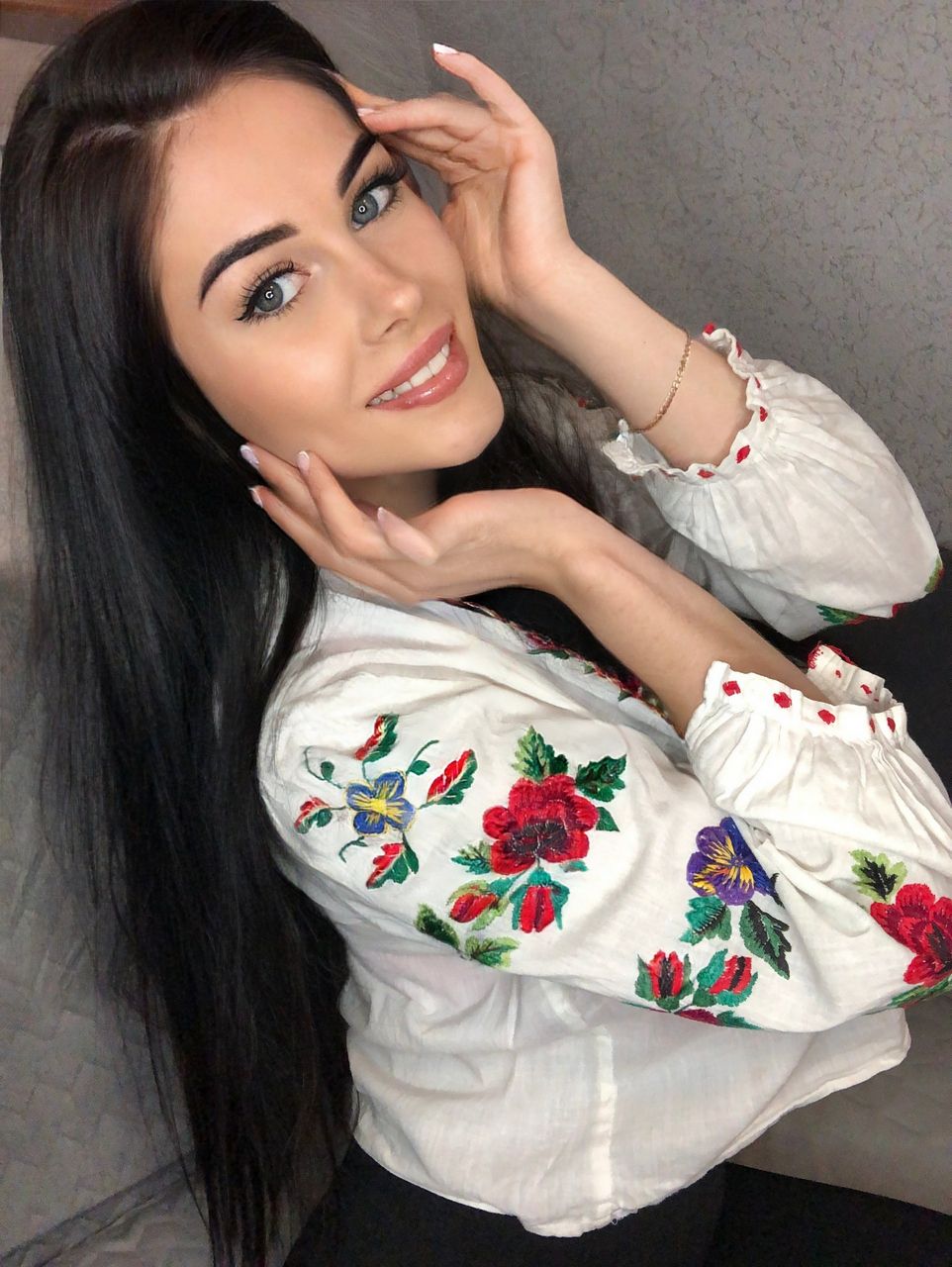 ID 105757 - Svetlana from Kiev (Ukraine), 32 years old, brunette, gray eyes