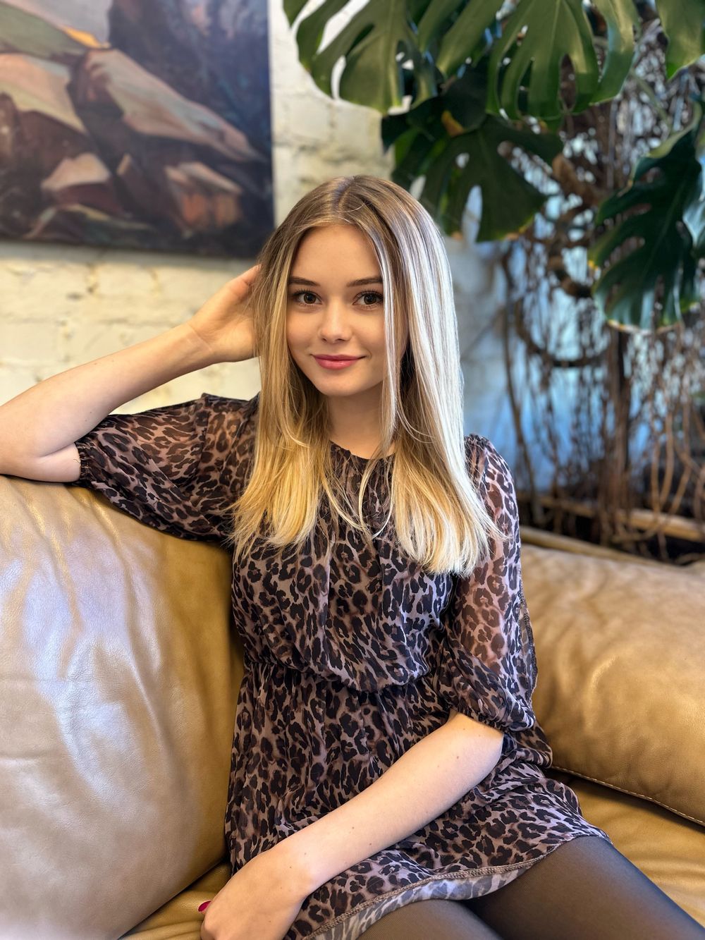 ID 108946 - Diana from Cherkasy (Ukraine), 21 years old, dyed, brown eyes