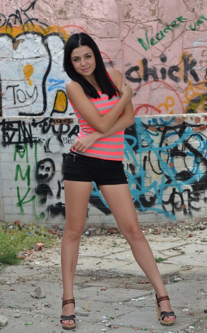 ID 48782 - Anna from (Ukraine), 31 years old, brunette, green eyes